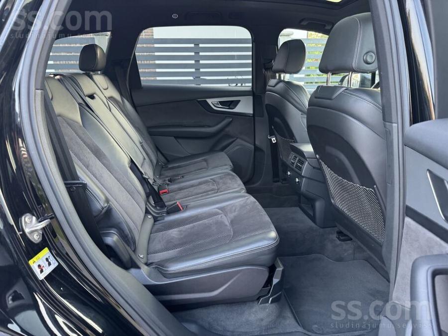 Black Audi Q7 2015 in Jelgava, with an engine capacity of 3.00 L and mileage of 219 thousand km for 21500 €, photo 13 on AUTOMOTO.COM.LV