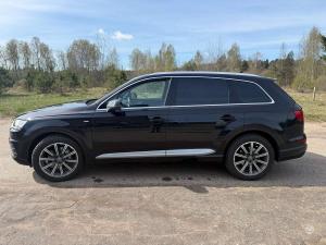 Black Audi Q7 2015 in Daugavpils, with an engine capacity of 2.97 L and mileage of 260 thousand km for 20700 €, photo 14 on AUTOMOTO.COM.LV