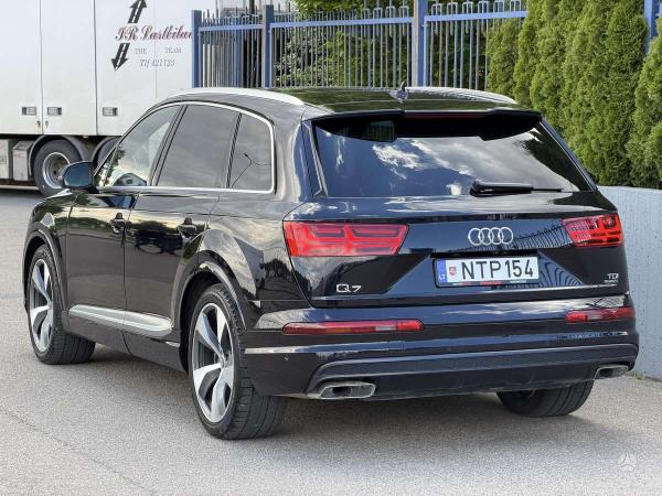 Melns Audi Q7 2015 Viļņa, ar dzinēja tilpumu 2.97 L un nobraukumu 290 tūkst. km par 24000 €, foto 2 vietnē AUTOMOTO.COM.LV