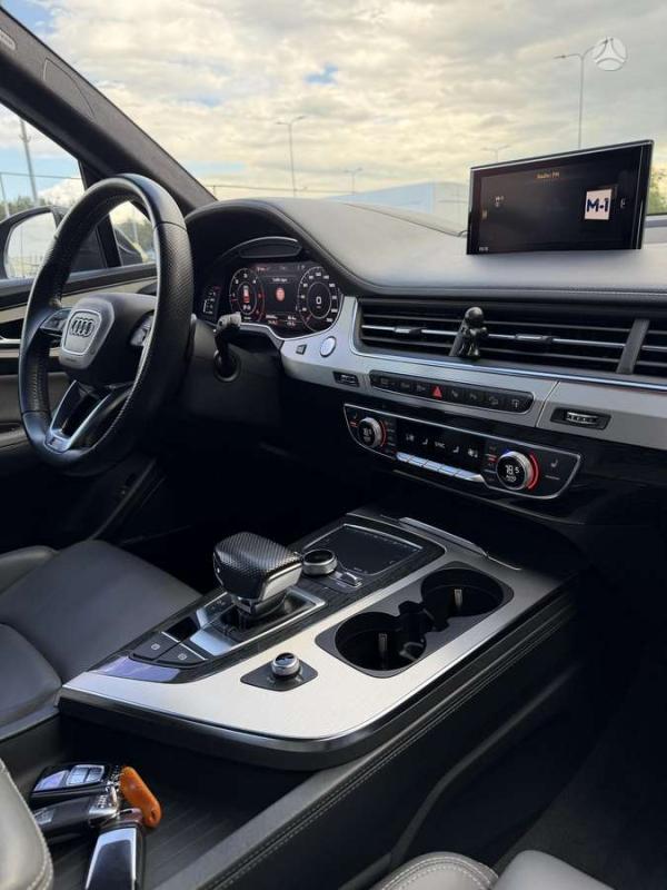 Melns Audi Q7 2015 Viļņa, ar dzinēja tilpumu 2.97 L un nobraukumu 290 tūkst. km par 24000 €, foto 10 vietnē AUTOMOTO.COM.LV