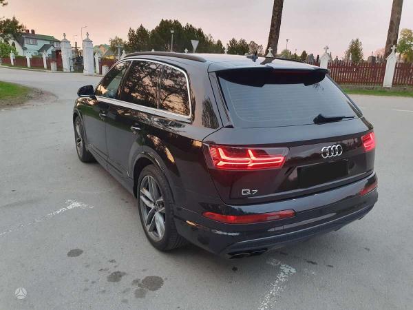 Melns Audi Q7 2015 Šilalė, ar dzinēja tilpumu 2.97 L un nobraukumu 143 tūkst. km par 23000 €, foto 4 vietnē AUTOMOTO.COM.LV