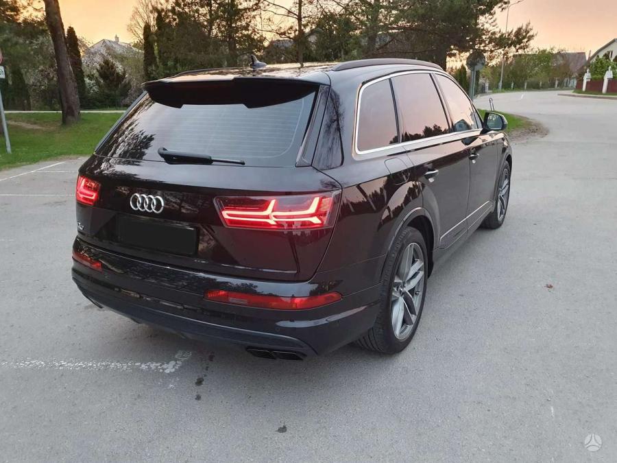 Black Audi Q7 2015 in Silale, with an engine capacity of 2.97 L and mileage of 143 thousand km for 23000 €, photo 5 on AUTOMOTO.COM.LV