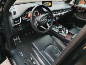 Black Audi Q7 2015 in Silale, with an engine capacity of 2.97 L and mileage of 143 thousand km for 23000 €, photo 11 on AUTOMOTO.COM.LV