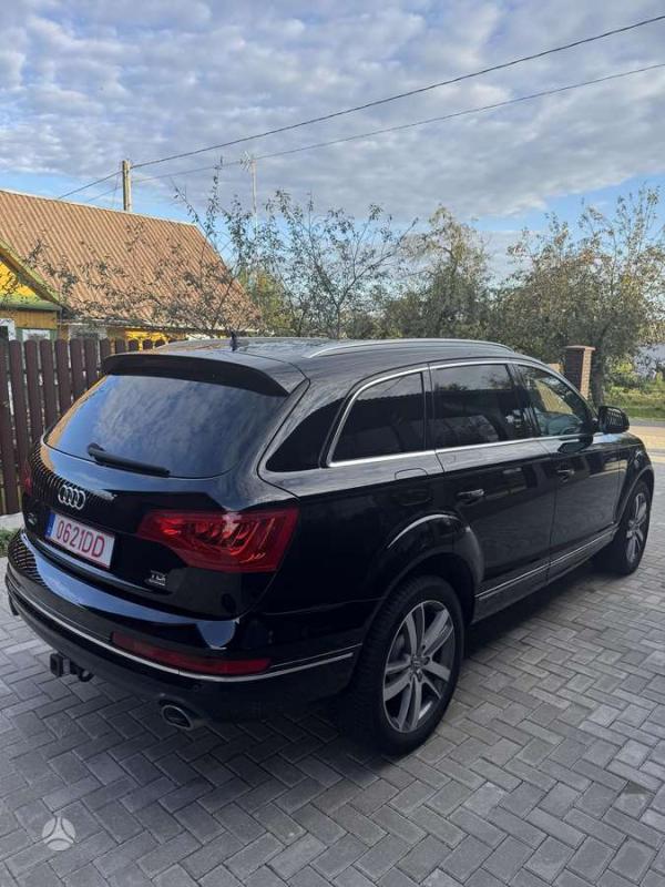 Audi Q7 2015 Viļņa vietnē Melns Audi Q7 2015 Viļņa, ar dzinēja tilpumu 2.97 L un nobraukumu 234 tūkst. km par 15700 €, foto 5 vietnē AUTOMOTO.COM.LV