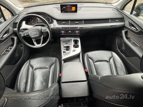Black Audi Q7 2015 in Tallinn, with an engine capacity of 3.00 L and mileage of 297 thousand km for 18900 €, photo 6 on AUTOMOTO.COM.LV
