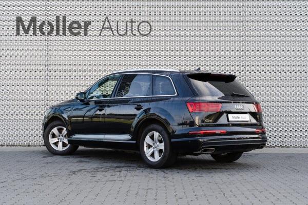 Melns Audi Q7 2015 Mārupe, ar dzinēja tilpumu 3.00 L un nobraukumu 150 tūkst. km par 26800 €, foto 4 vietnē AUTOMOTO.COM.LV
