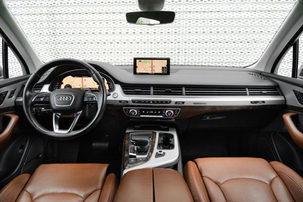 Melns Audi Q7 2015 Mārupe, ar dzinēja tilpumu 3.00 L un nobraukumu 150 tūkst. km par 26800 €, foto 7 vietnē AUTOMOTO.COM.LV