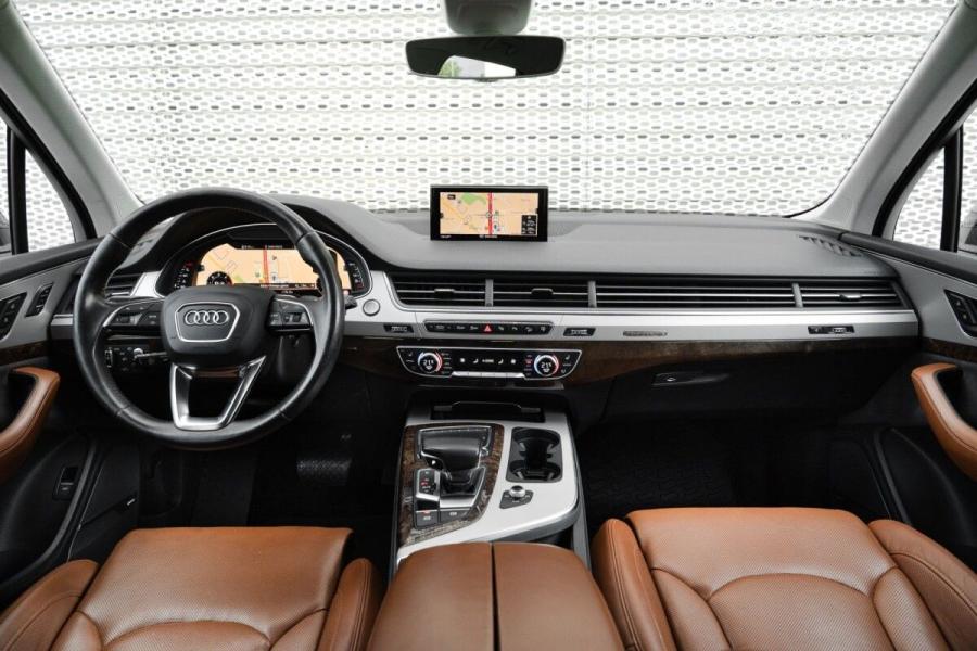 Black Audi Q7 2015 in Marupe, with an engine capacity of 3.00 L and mileage of 150 thousand km for 26800 €, photo 7 on AUTOMOTO.COM.LV