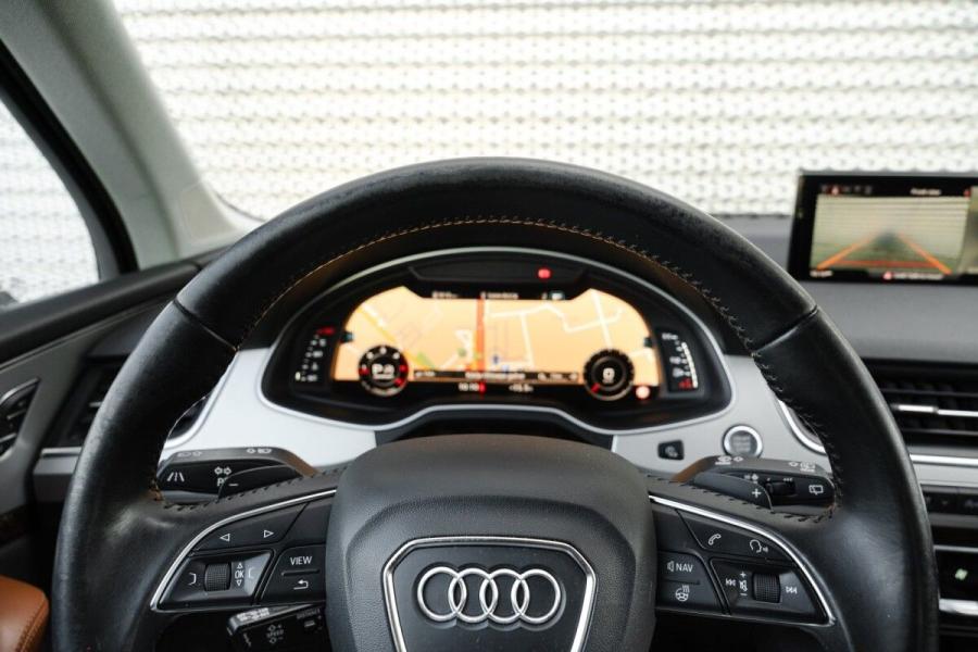 Black Audi Q7 2015 in Marupe, with an engine capacity of 3.00 L and mileage of 150 thousand km for 26800 €, photo 22 on AUTOMOTO.COM.LV