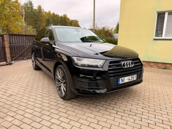 Black Audi Q7 2015 in Jelgava, with an engine capacity of 3.00 L and mileage of 238 thousand km for 24750 €, photo 1 on AUTOMOTO.COM.LV