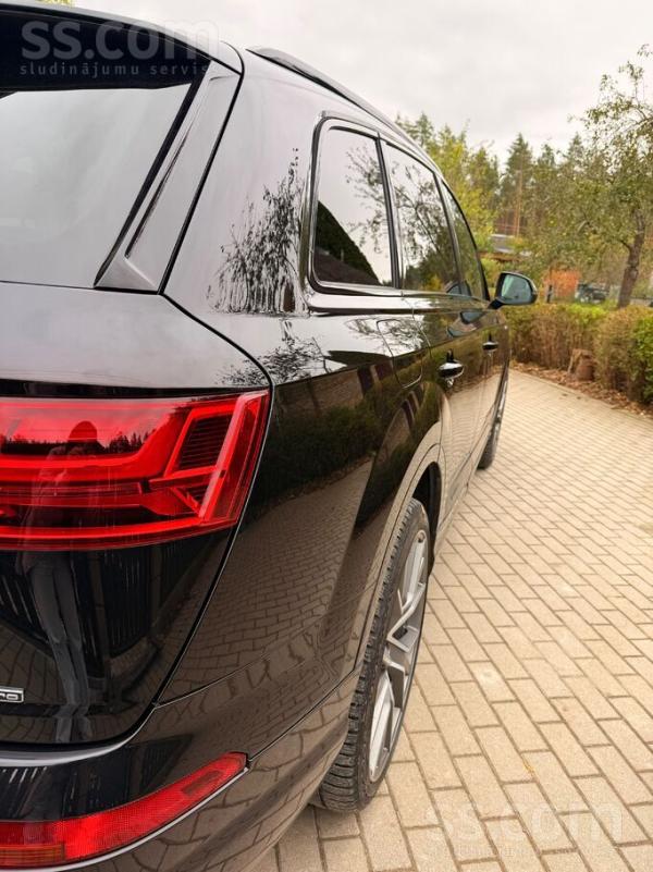Black Audi Q7 2015 in Jelgava, with an engine capacity of 3.00 L and mileage of 238 thousand km for 24750 €, photo 10 on AUTOMOTO.COM.LV