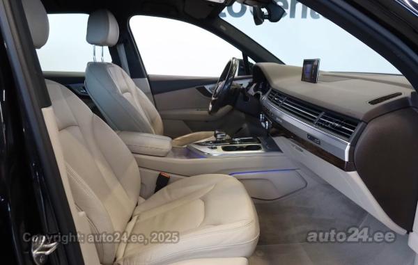 Black Audi Q7 2016 in Tallinn, with an engine capacity of 3.00 L and mileage of 283 thousand km for 24999 €, photo 11 on AUTOMOTO.COM.LV