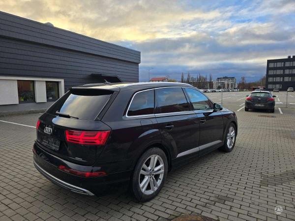 Melns Audi Q7 2016 Kauņa, ar dzinēja tilpumu 3.00 L un nobraukumu 246 tūkst. km par 19950 €, foto 10 vietnē AUTOMOTO.COM.LV