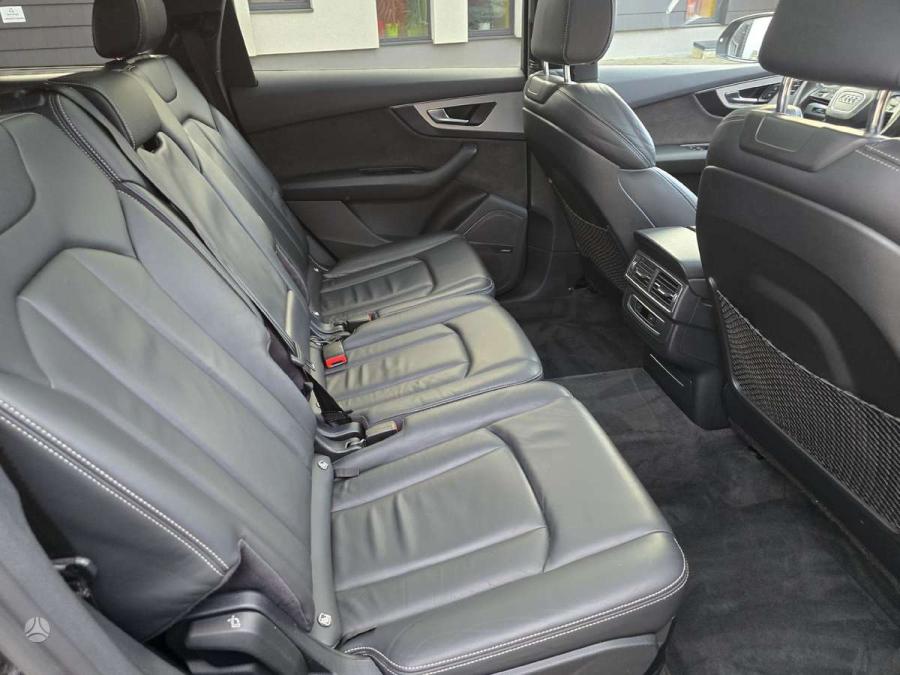 Black Audi Q7 2016 in Kaunas, with an engine capacity of 3.00 L and mileage of 246 thousand km for 19950 €, photo 12 on AUTOMOTO.COM.LV