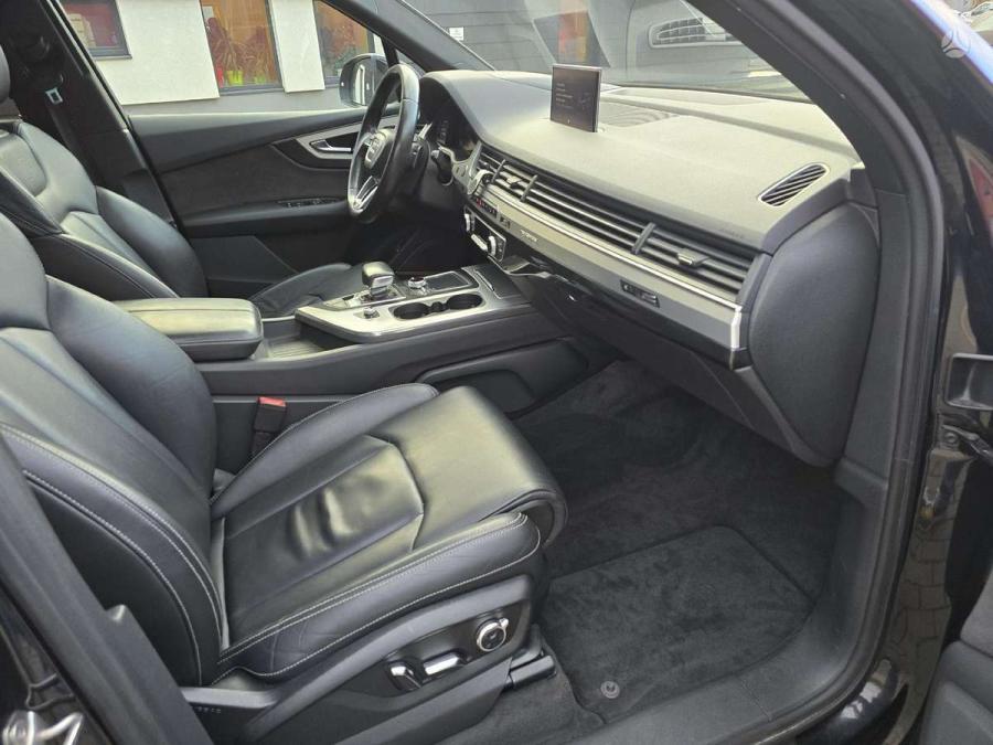 Black Audi Q7 2016 in Kaunas, with an engine capacity of 3.00 L and mileage of 246 thousand km for 19950 €, photo 16 on AUTOMOTO.COM.LV