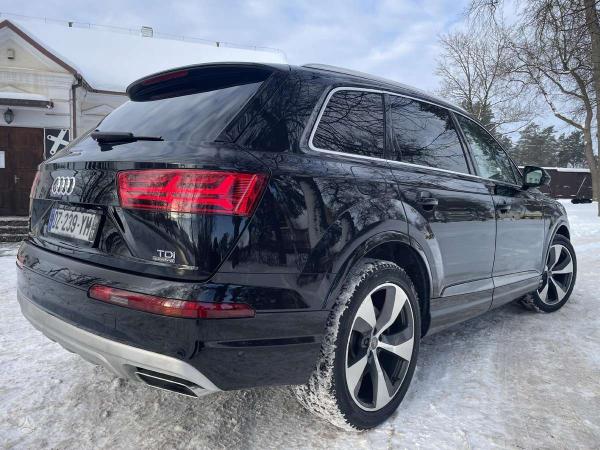 Black Audi Q7 2016 in Utena, with an engine capacity of 2.97 L and mileage of 231 thousand km for 21700 €, photo 5 on AUTOMOTO.COM.LV