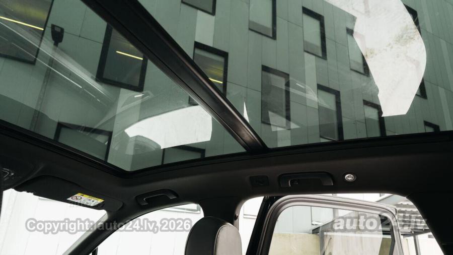 Black Audi Q7 2016 in Tartu, with an engine capacity of 3.00 L and mileage of 219 thousand km for 29999 €, photo 16 on AUTOMOTO.COM.LV