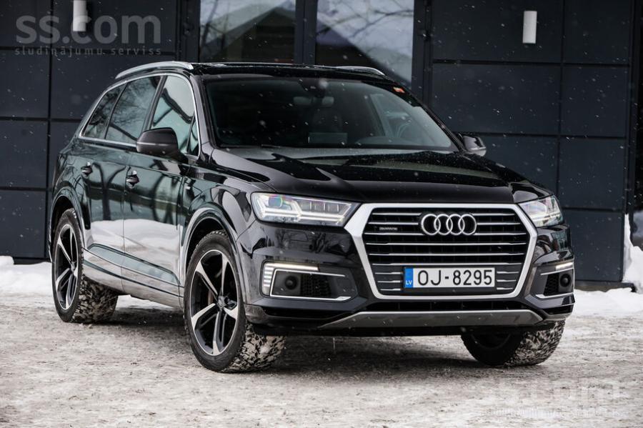 Black Audi Q7 2016 in Riga, with an engine capacity of 3.00 L and mileage of 235 thousand km for 29900 €, photo 4 on AUTOMOTO.COM.LV