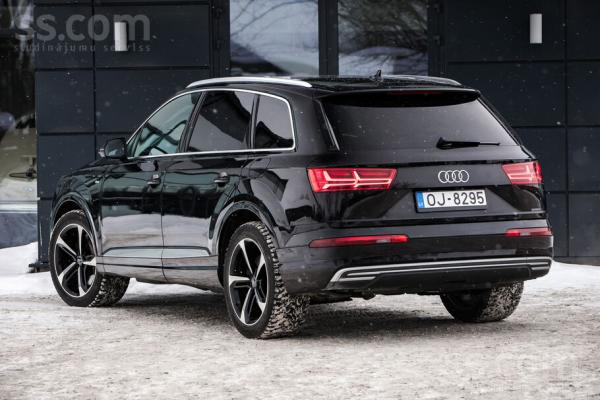 Black Audi Q7 2016 in Riga, with an engine capacity of 3.00 L and mileage of 235 thousand km for 29900 €, photo 7 on AUTOMOTO.COM.LV