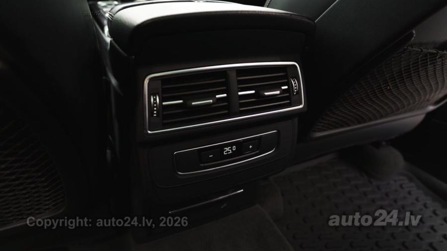 Melns Audi Q7 2016 Tartu, ar dzinēja tilpumu 3.00 L un nobraukumu 219 tūkst. km par 23999 €, foto 13 vietnē AUTOMOTO.COM.LV