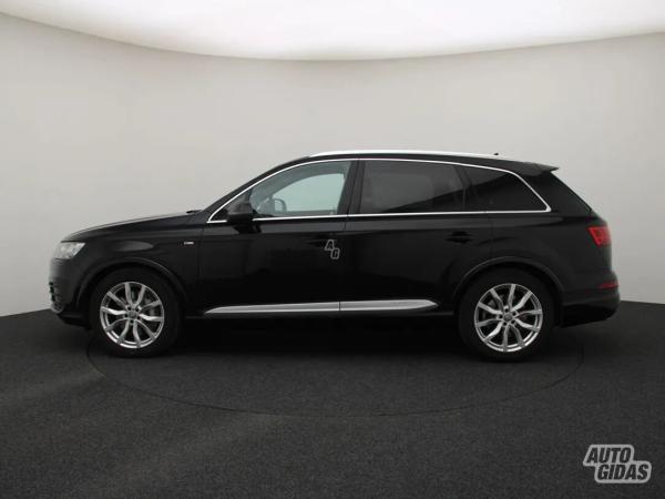 Black Audi Q7 2016 in Vilnius, with an engine capacity of 3.00 L and mileage of 233 thousand km for 25499 €, photo 6 on AUTOMOTO.COM.LV