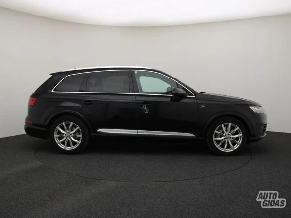 Black Audi Q7 2016 in Vilnius, with an engine capacity of 3.00 L and mileage of 233 thousand km for 25499 €, photo 9 on AUTOMOTO.COM.LV