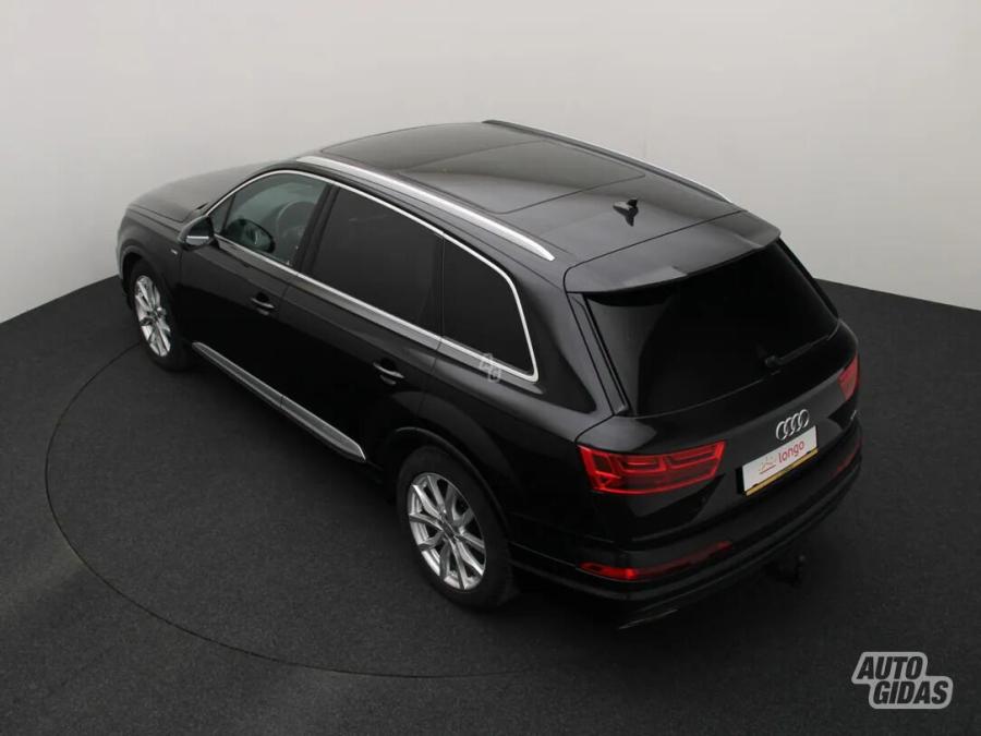 Black Audi Q7 2016 in Vilnius, with an engine capacity of 3.00 L and mileage of 233 thousand km for 25499 €, photo 13 on AUTOMOTO.COM.LV