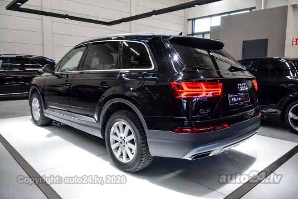Black Audi Q7 2016 in Tallinn, with an engine capacity of 3.00 L and mileage of 91 thousand km for 26900 €, photo 4 on AUTOMOTO.COM.LV