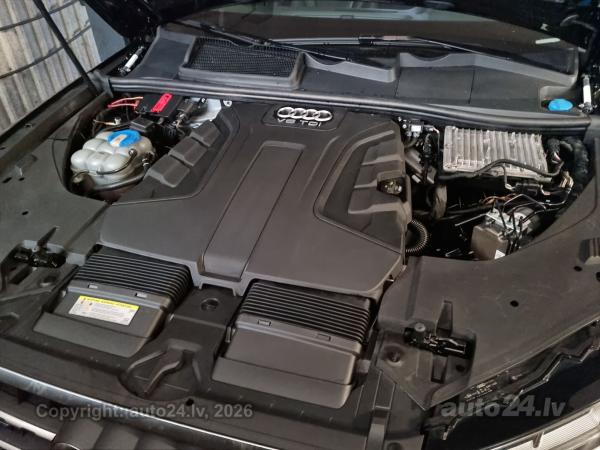 Melns Audi Q7 2016 Pērnava, ar dzinēja tilpumu 3.00 L un nobraukumu 320 tūkst. km par 24000 €, foto 5 vietnē AUTOMOTO.COM.LV