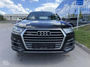 Black Audi Q7 2016 in Panevezys, with an engine capacity of 3.00 L and mileage of 439 thousand km for 15500 €, photo 6 on AUTOMOTO.COM.LV