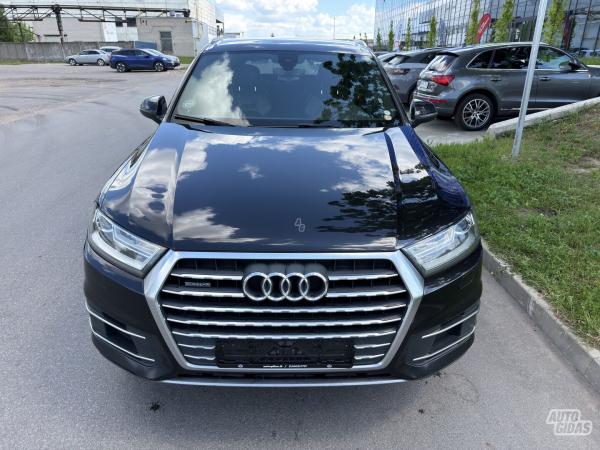 Black Audi Q7 2016 in Panevezys, with an engine capacity of 3.00 L and mileage of 439 thousand km for 15500 €, photo 6 on AUTOMOTO.COM.LV