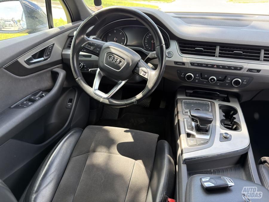 Black Audi Q7 2016 in Panevezys, with an engine capacity of 3.00 L and mileage of 439 thousand km for 15500 €, photo 15 on AUTOMOTO.COM.LV