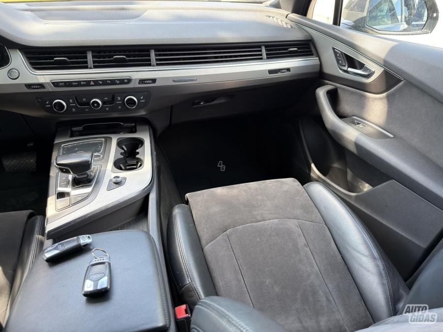 Black Audi Q7 2016 in Panevezys, with an engine capacity of 3.00 L and mileage of 439 thousand km for 15500 €, photo 16 on AUTOMOTO.COM.LV