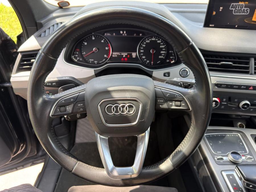 Black Audi Q7 2016 in Panevezys, with an engine capacity of 3.00 L and mileage of 439 thousand km for 15500 €, photo 19 on AUTOMOTO.COM.LV