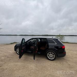 Melns Audi Q7 2016 Rīga, ar dzinēja tilpumu 3.00 L un nobraukumu 295 tūkst. km par 20000 €, foto 5 vietnē AUTOMOTO.COM.LV