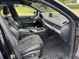 Black Audi Q7 2016 in Riga, with an engine capacity of 3.00 L and mileage of 0 thousand km for 19990 €, photo 17 on AUTOMOTO.COM.LV