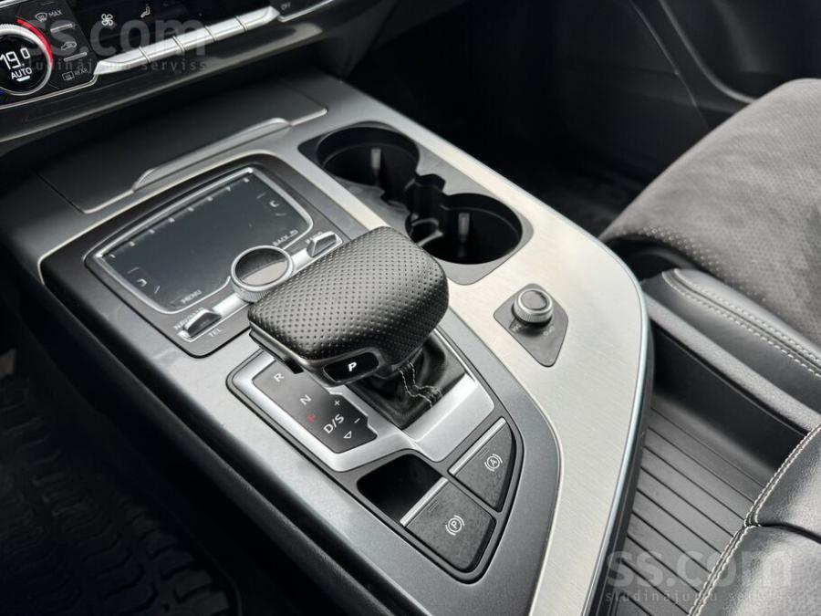 Black Audi Q7 2016 in Riga, with an engine capacity of 3.00 L and mileage of 0 thousand km for 19990 €, photo 26 on AUTOMOTO.COM.LV