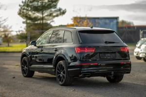 Melns Audi Q7 2016 Liepāja, ar dzinēja tilpumu 3.00 L un nobraukumu 185 tūkst. km par 33500 €, foto 3 vietnē AUTOMOTO.COM.LV