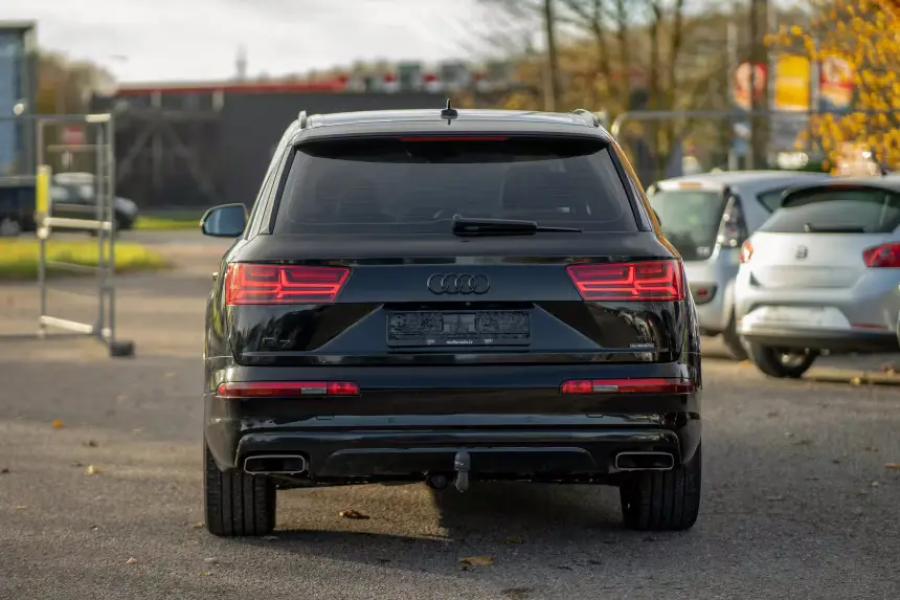 Melns Audi Q7 2016 Liepāja, ar dzinēja tilpumu 3.00 L un nobraukumu 185 tūkst. km par 33500 €, foto 4 vietnē AUTOMOTO.COM.LV
