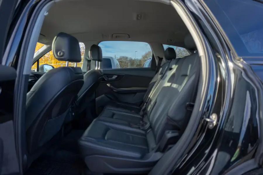 Melns Audi Q7 2016 Liepāja, ar dzinēja tilpumu 3.00 L un nobraukumu 185 tūkst. km par 33500 €, foto 10 vietnē AUTOMOTO.COM.LV
