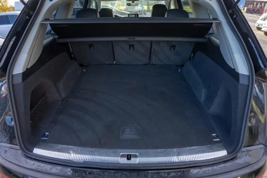 Melns Audi Q7 2016 Liepāja, ar dzinēja tilpumu 3.00 L un nobraukumu 185 tūkst. km par 33500 €, foto 11 vietnē AUTOMOTO.COM.LV