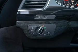 Melns Audi Q7 2016 Liepāja, ar dzinēja tilpumu 3.00 L un nobraukumu 185 tūkst. km par 33500 €, foto 26 vietnē AUTOMOTO.COM.LV