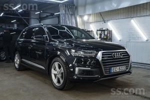 Black Audi Q7 2016 in Riga, with an engine capacity of 3.00 L and mileage of 255 thousand km for 29900 €, photo 4 on AUTOMOTO.COM.LV