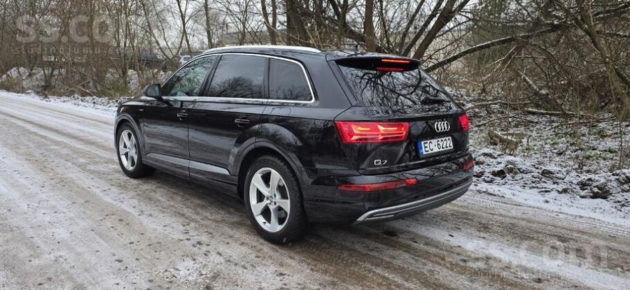 Black Audi Q7 2016 in Riga, with an engine capacity of 3.00 L and mileage of 255 thousand km for 29900 €, photo 8 on AUTOMOTO.COM.LV