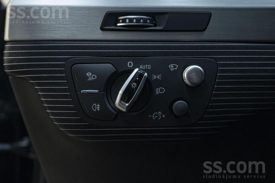 Black Audi Q7 2016 in Riga, with an engine capacity of 3.00 L and mileage of 255 thousand km for 29900 €, photo 19 on AUTOMOTO.COM.LV