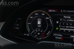 Black Audi Q7 2016 in Riga, with an engine capacity of 3.00 L and mileage of 255 thousand km for 29900 €, photo 23 on AUTOMOTO.COM.LV