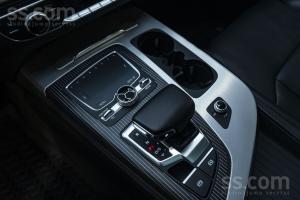 Black Audi Q7 2016 in Riga, with an engine capacity of 3.00 L and mileage of 255 thousand km for 29900 €, photo 25 on AUTOMOTO.COM.LV