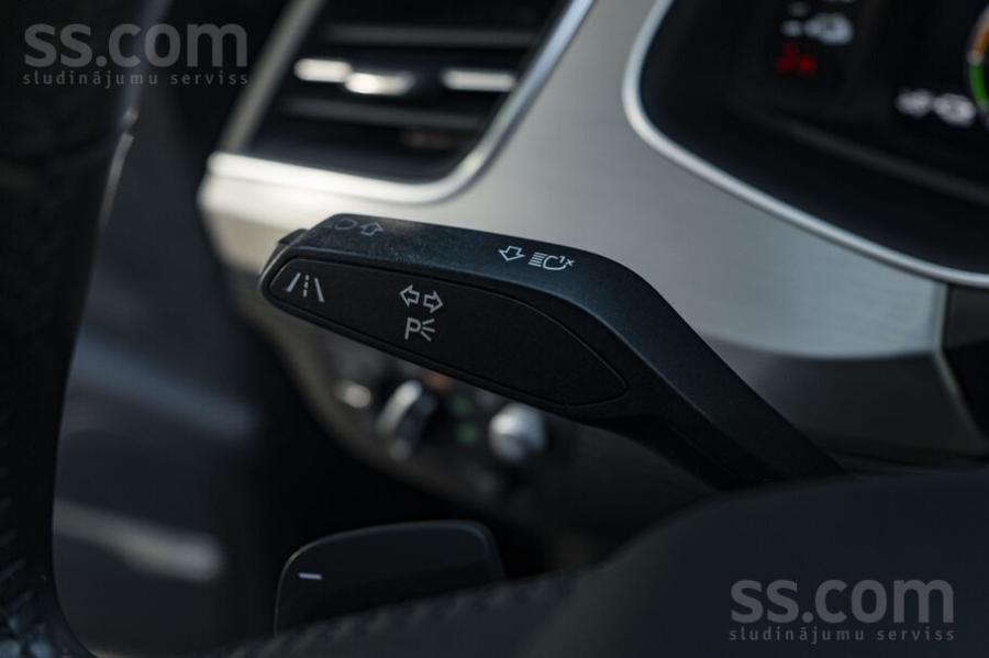 Black Audi Q7 2016 in Riga, with an engine capacity of 3.00 L and mileage of 255 thousand km for 29900 €, photo 26 on AUTOMOTO.COM.LV