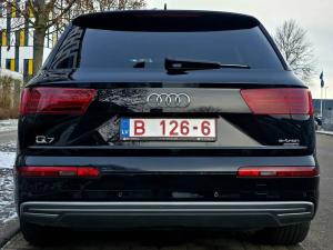 Black Audi Q7 2016 in Riga, with an engine capacity of 3.00 L and mileage of 261 thousand km for 23200 €, photo 7 on AUTOMOTO.COM.LV