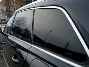Black Audi Q7 2016 in Riga, with an engine capacity of 3.00 L and mileage of 261 thousand km for 23200 €, photo 21 on AUTOMOTO.COM.LV